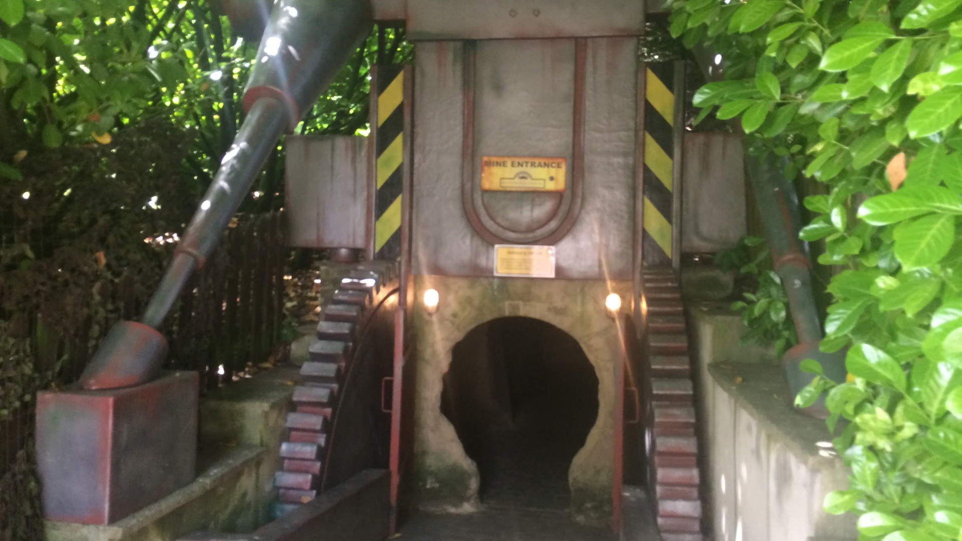 Raptor Attack – REMOVED | Attractions Near Me