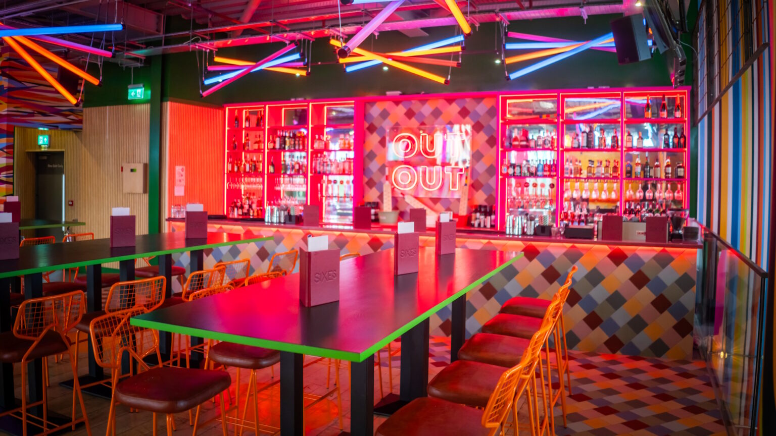 Sixes Social Cricket Oxford | Attractions Near Me