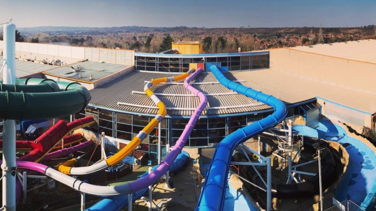 From Wave Pools to Waterslides: The Best UK Waterparks for Kids and ...