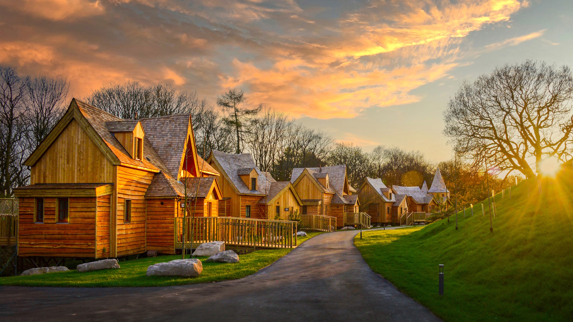 Alton Towers Hotels for a Relaxing Stay | Attractions Near Me