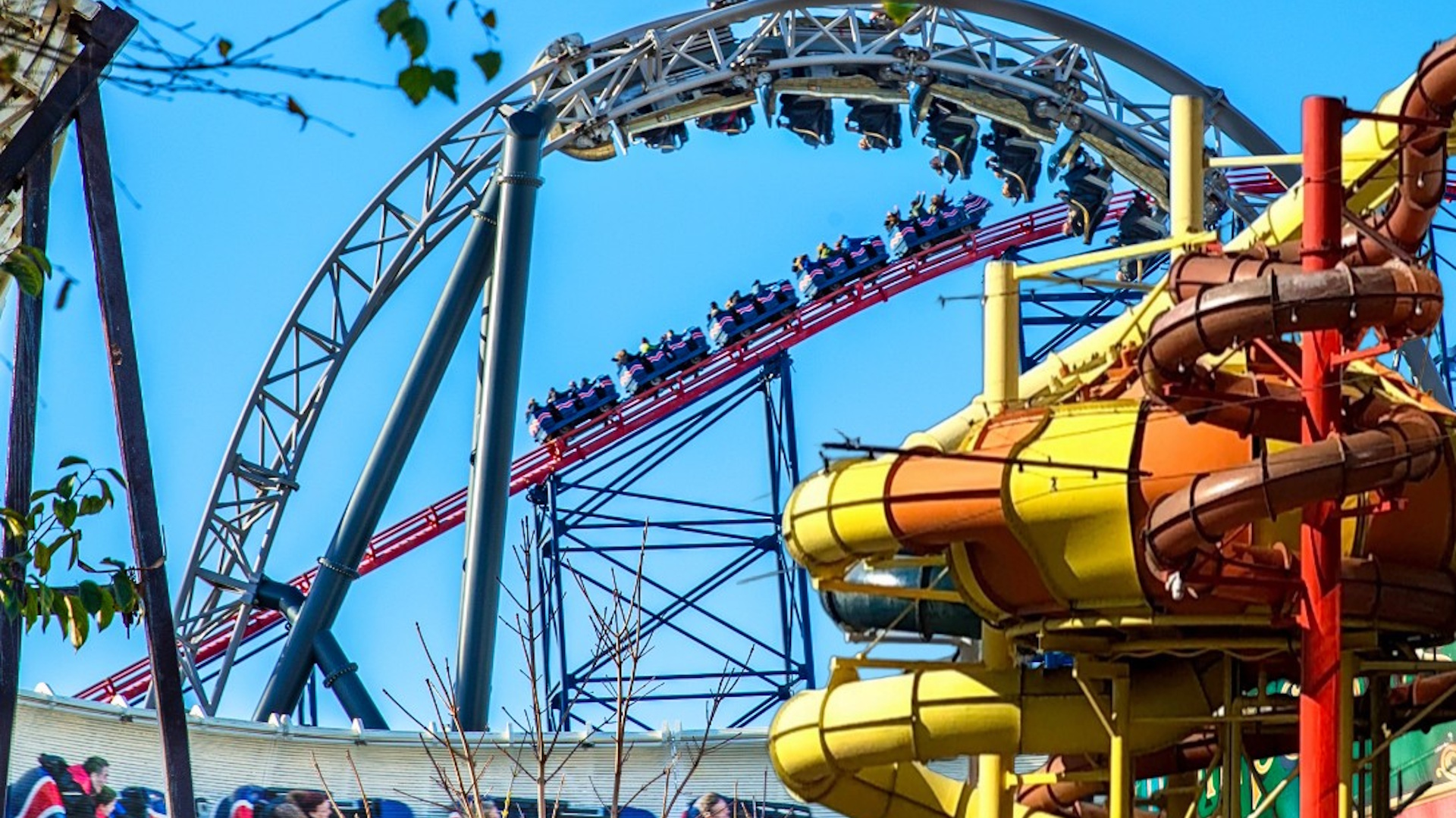 Enjoy Thrills and Spills with the Sandcastle Waterpark and Blackpool ...