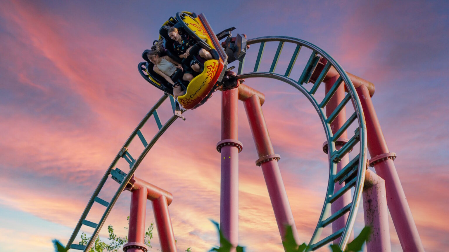 Theme Parks Nearby : Local Theme Parks | Attractions Near Me